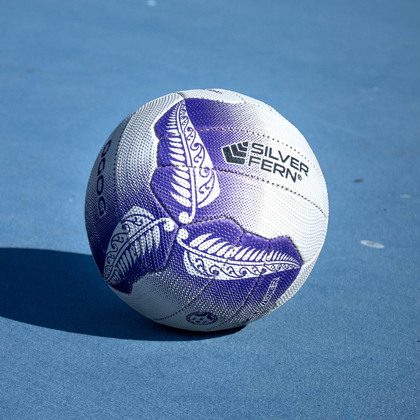 Netball Balls – Silver Fern